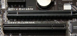 PCI vs PCIe | Direct Comparison Between Conventional Slots - Techdim